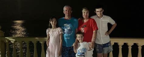 Люблю путешествовать по всей стране с семьей Мы любим с семьей путешествовать по нашей стране