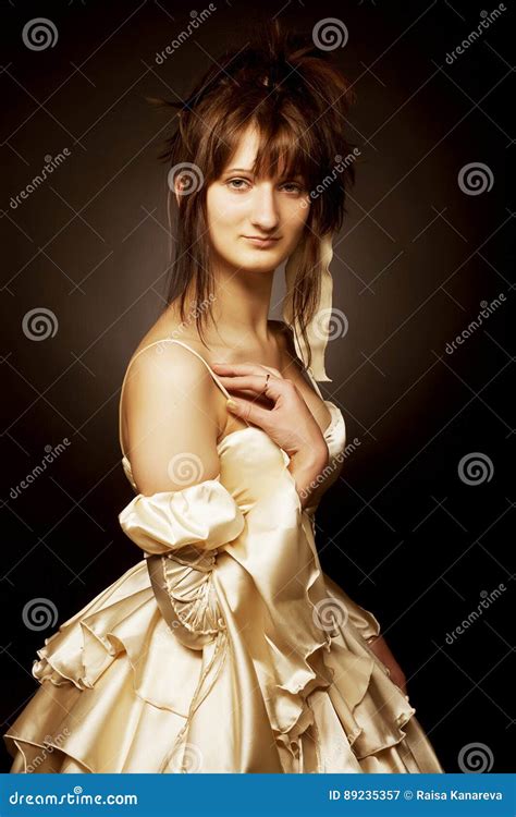 Jeune Princesse Femme Douce Image Stock Image Of Humain Adulte