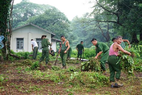 မွန်ပြည်နယ်ဝန်ကြီးချုပ်ဦးအောင်ကြည်သိန်း မော်လမြိုင်မြို့၊ စာသင်ကျောင်းမ