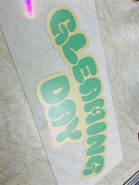 카페 회사 스티커 매장 로고 글자 금색 골드 오픈클로즈 창문 유리 시트컷팅 시트지 영업시간 0705 데코 포인트 인테리어