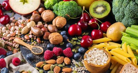 Βιταμίνες Γιατί είναι προτιμότερο να τις λαμβάνετε από τις τροφές And όχι από συμπληρώματα