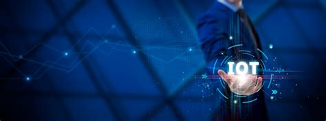 Iot 사물 인터넷 스마트 장치 연결성 혁신 글로벌 구조 네트워크 및 기술 인터페이스에서 Iot 장치를 들고 있는 사업가 0명에 대한 스톡 사진 및 기타 이미지 Istock