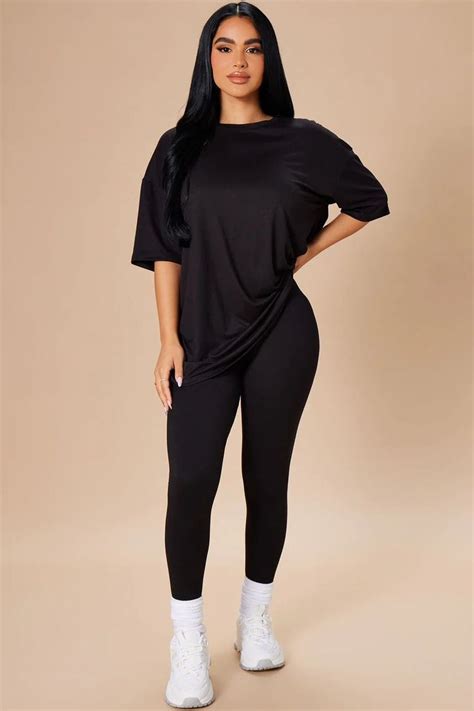 Elevated Biker Shorts Outfit Outfits W Leggings Leggings And T Shirt Outfit Athleisure