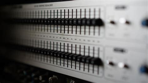 077 Parametric Vs Graphic Eq — The Production Academy