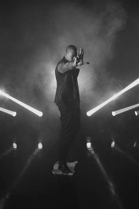 Ego L O Santana Grava Clipe Sensual Com Ex Bbb Lia Khey Not Cias De