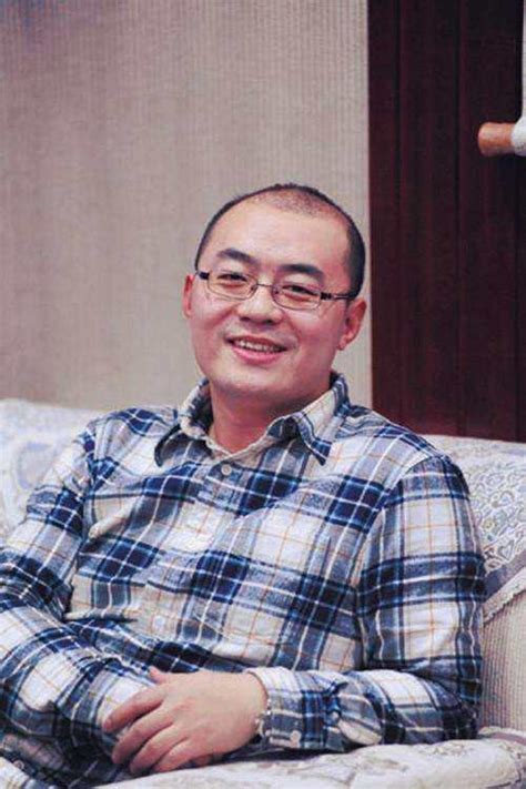 他曾一個作品就讓小瀋陽火了，他老婆被豪車車主罵！他卻表示無奈 每日頭條