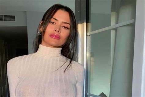 Eva Padlock In Versione Felina La Trasparenza Mostra Tutto