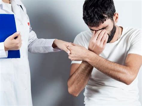 Двоїння в очах розлад травлення сухість у роті як розпізнати ботулізм Новости Section Ukr Net