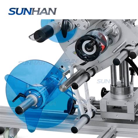 Automatic Flat Surface Cosmetic Cream Bottle Labeler Plastic Box Pouch