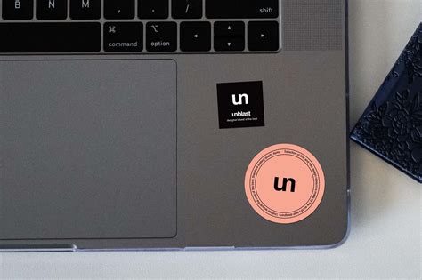 Free Sticker On Laptop Mockup Psd