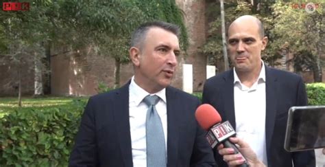 САМО В ПИК Тv Кандидатът на Слави за кмет на София се присмя на Васил Терзиев и Антон Хекимян