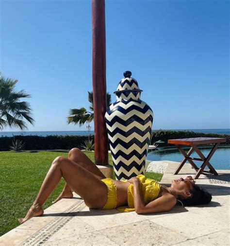 Tracee Ellis Ross Bikini