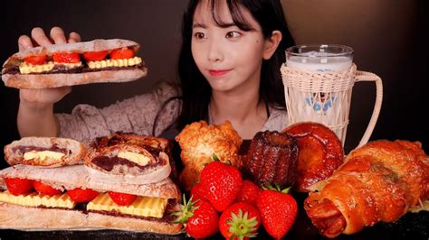 Asmr 갓 구운 빵 먹방🥖딸기앙버터까눌레스콘소세지빵bread Mukbang Youtube