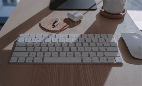 What Is A Wireless Keyboard Types And Technology Keyboardclack Com