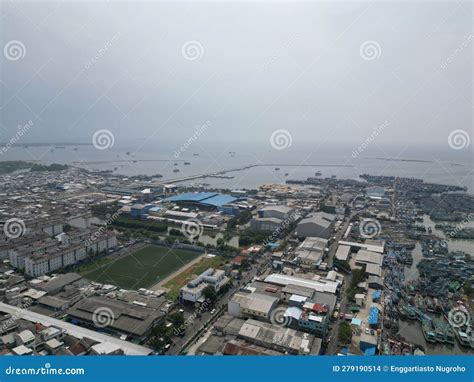 A Broad View Of Transportation And Urban Spatial Planning And Community Activities In Crowded