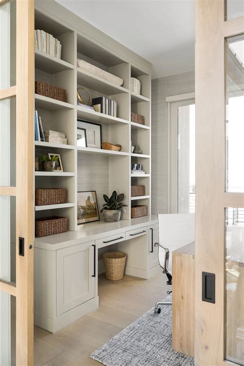 Verticle Modern Home Office Interior Design