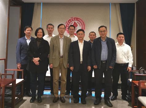 玉柴机器股份有限公司高级副总裁一行来院洽谈 广西大学机械工程学院