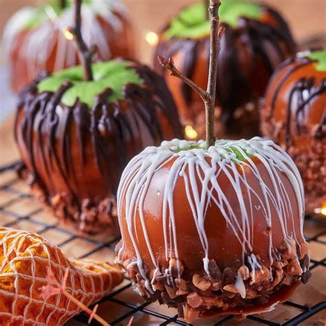 Halloween Caramel Apples