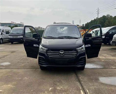 介绍下贵阳长途殡仪车租赁 遗体回家土葬 服务 运输 逝者