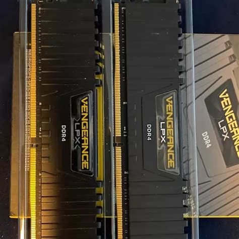 Corsair Lpx Ddr4 3200 16 Gb 6 Months Of Use Jawa