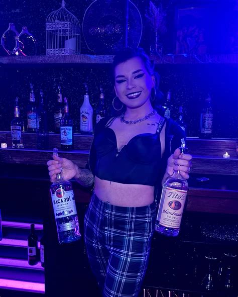 Alex The Bartender Alexxbartends • Instagram Photos And Videos