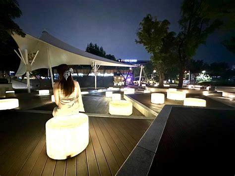 만지지마세요눈으로만봐주세요 전남친과 99프로 닮은 그니랑 알바 계약서 체결하다가 든 생각 뭔가 나는 어렸을때부터 손을 좀 많이 탔다해야하나 예전에 헤어지자 말했다가 모텔