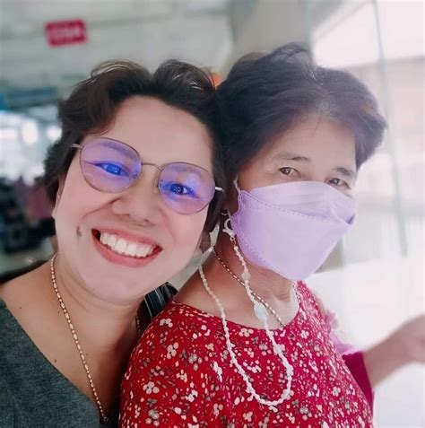 แฟนชิงช้าสวรรค์ แฟนชิงช้าสวรรค์ Added A New Photo