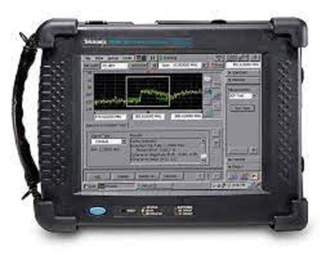 Battery Powered Portable Spectrum Analyzer Frequency Range 9khz To 7 5ghz 99 99 Accuracy