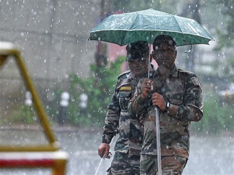 Rain Lashes Parts Of Delhi Ncr Several Areas Face Severe Waterlogging