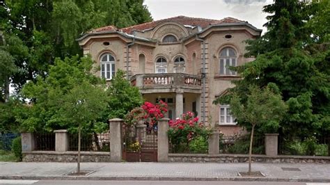 Здружението Охрид Sos предупредува дека се планира рушење на објект кој за две години заокружува