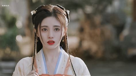 古裝and時裝都好看的神顏女星top 10！迪麗熱巴第五，鞠婧禕第四，冠亞軍實在難分高下 Beauty美人圈