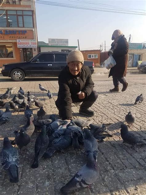 Javzandulam Ханш нээж хамаг бүхэн дэлгэрсэн өдөр өнөөдөр Хорвоог бие нь орхисон ч үргэлж