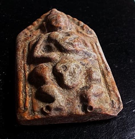 ขุนแผนอุ้มกุมารขี่โหงพราย เนื้อผงน้ำมัน ลพ กวย วัดโฆสิตาราม 12395 ขายแล้ว