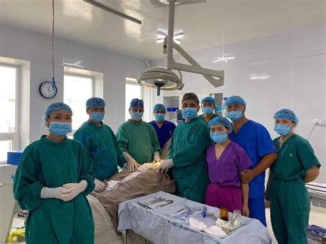 ЭХЭМҮТ ийн эмч сувилагчдын баг Дорноговь аймагт ажиллан 34 хүүхдэд мэс заслын тусламж үзүүлжээ