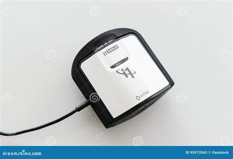 X Rite I1display Pro Professional Calibration Device For Modern Editorial Image Image Of Gamut
