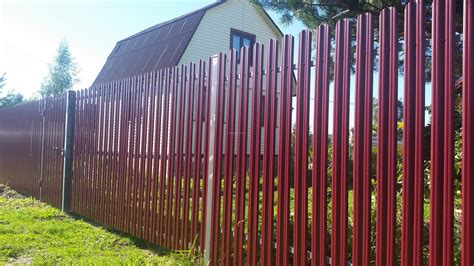 Варианты заборов для дачи 6 проверенных временем материалов