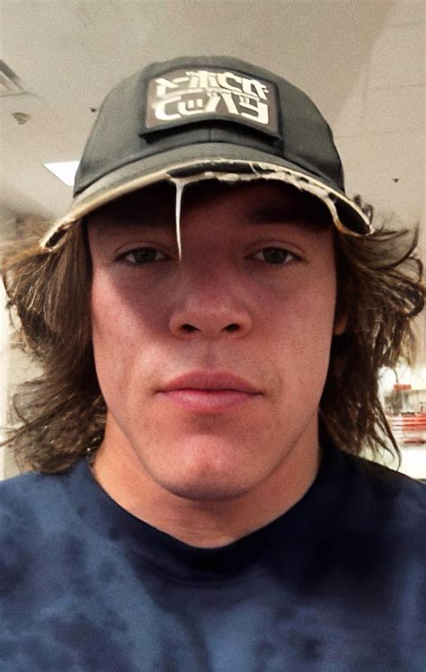 Do I Look Like Sam Sulek R Samsulek