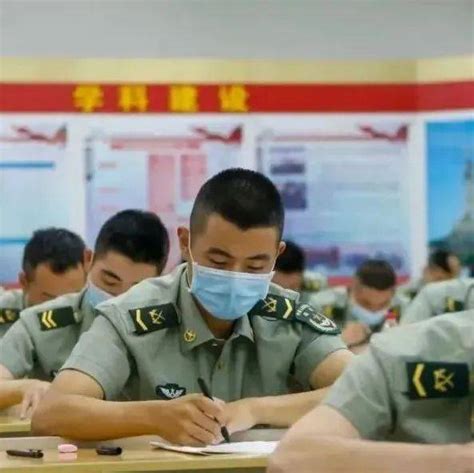 入伍后,你知道士兵想留部队发展有哪些渠道吗?机会士官军校 入伍后,你知道士兵想留部队发展有哪些渠道吗?机会士官军校