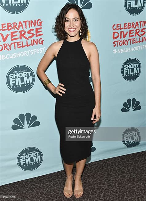 Sara Amini Freeones Forum The Free Munity