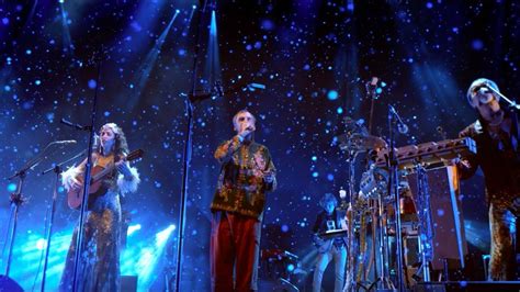 Lá De Longe Tribalistas Ao Vivo Youtube Music