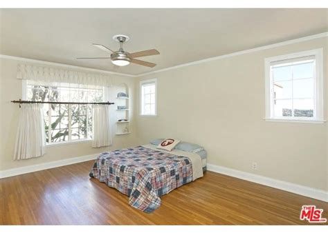 4230 Parva Ave Los Angeles Ca 90027 Redfin