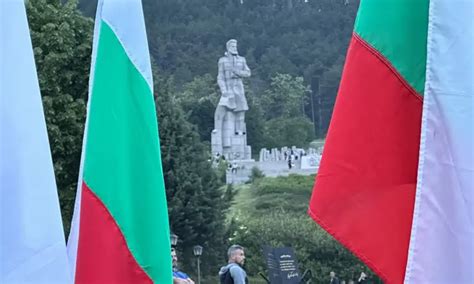 Отбелязваме Деня на Христо Ботев и на загиналите за свободата на