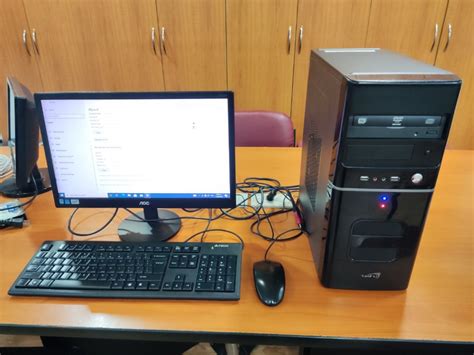 Desktop Complete Computer Set With Installed GB Hard Drive Computers Tech Desktops On