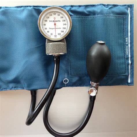 Why Use Sphygmomanometer With Stethoscope Best Stethoscope Reviews