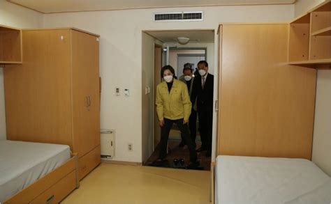 도시락 좀 챙겨주세요 中유학생 대학 기숙사 지원 호소 노컷뉴스