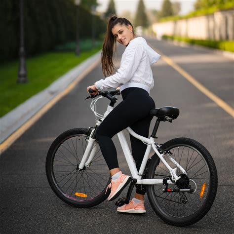 Las bicicletas diseñadas para mujeres a menudo presentan una geometría