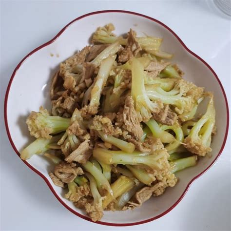 新手绝不失败]菜花炒肉图片】黑厨小白厨 下厨房
