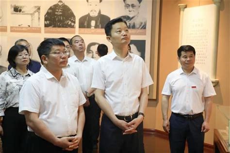 衡南县委书记胡果雄一行来校考察交流并签署校地合作框架协议 湖南第一师范学院