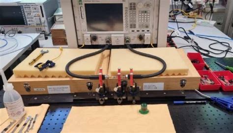 Electrical Measurement Setup At Ptb For The 10 Mhz To 70 Ghz Frequency Download Scientific