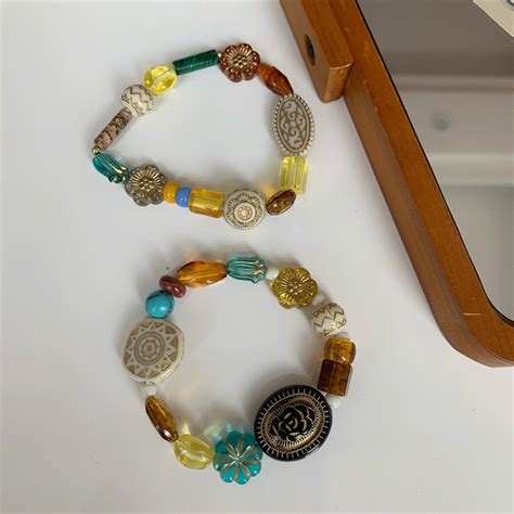 Badu Bg Модерна тъмна акрилна гривна с мъниста с цветя за жени Модна ретро бохо деликатна